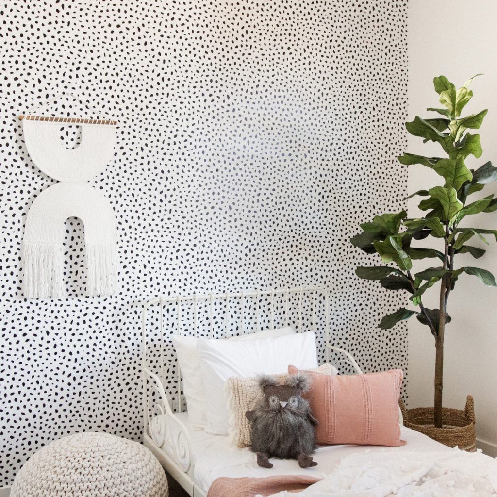Creating a Feature Wall with Peel and Stick Wallpaper: Ideas and ...