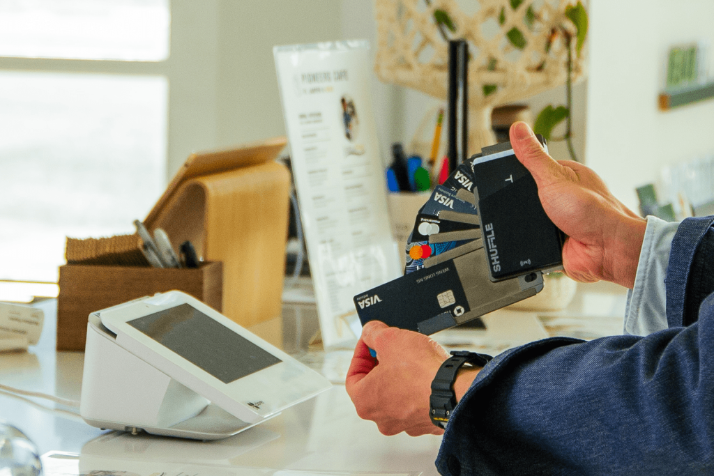 The Mindset and Psychological Benefits of Using a Minimalist Wallet ...